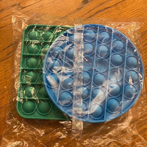 pop it | Toys | 2 X Popit Fidget Toy Push Pop Buttons Green Blue ...